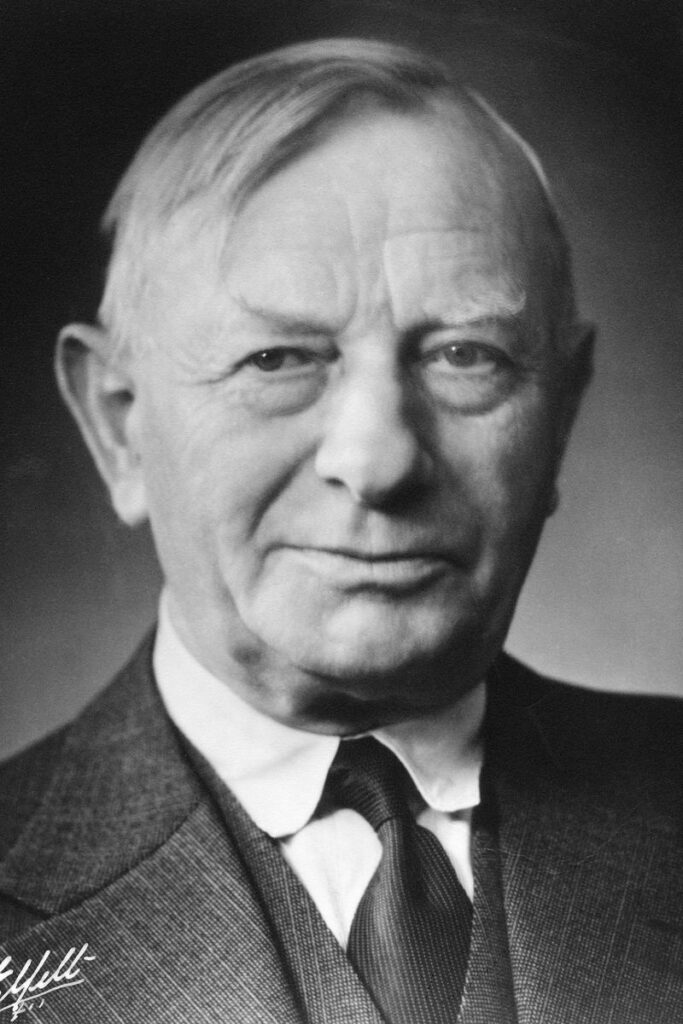 Five generations of the Mærsk family - A.P. Moller Holding